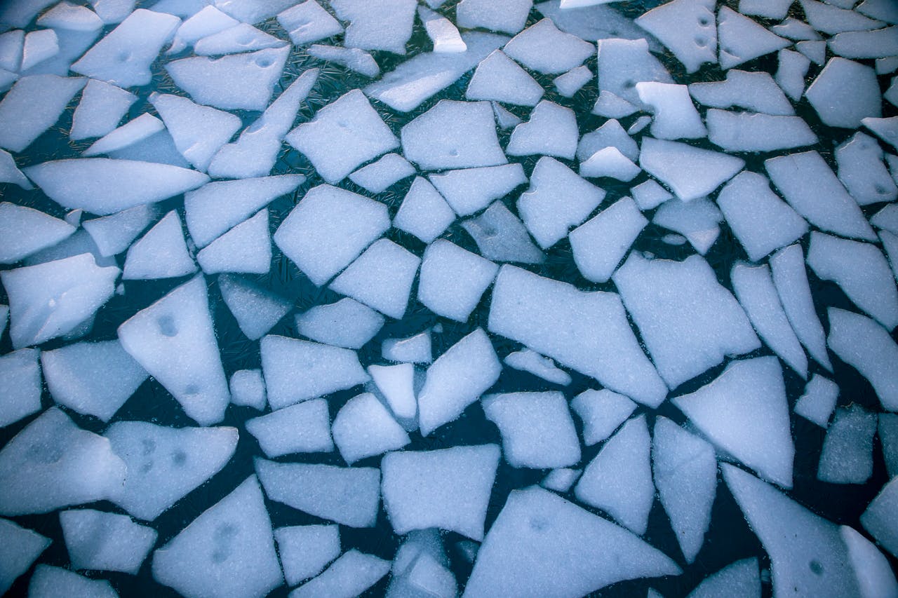 17 Fun Facts About Ice - CrazyNewsDaily.com